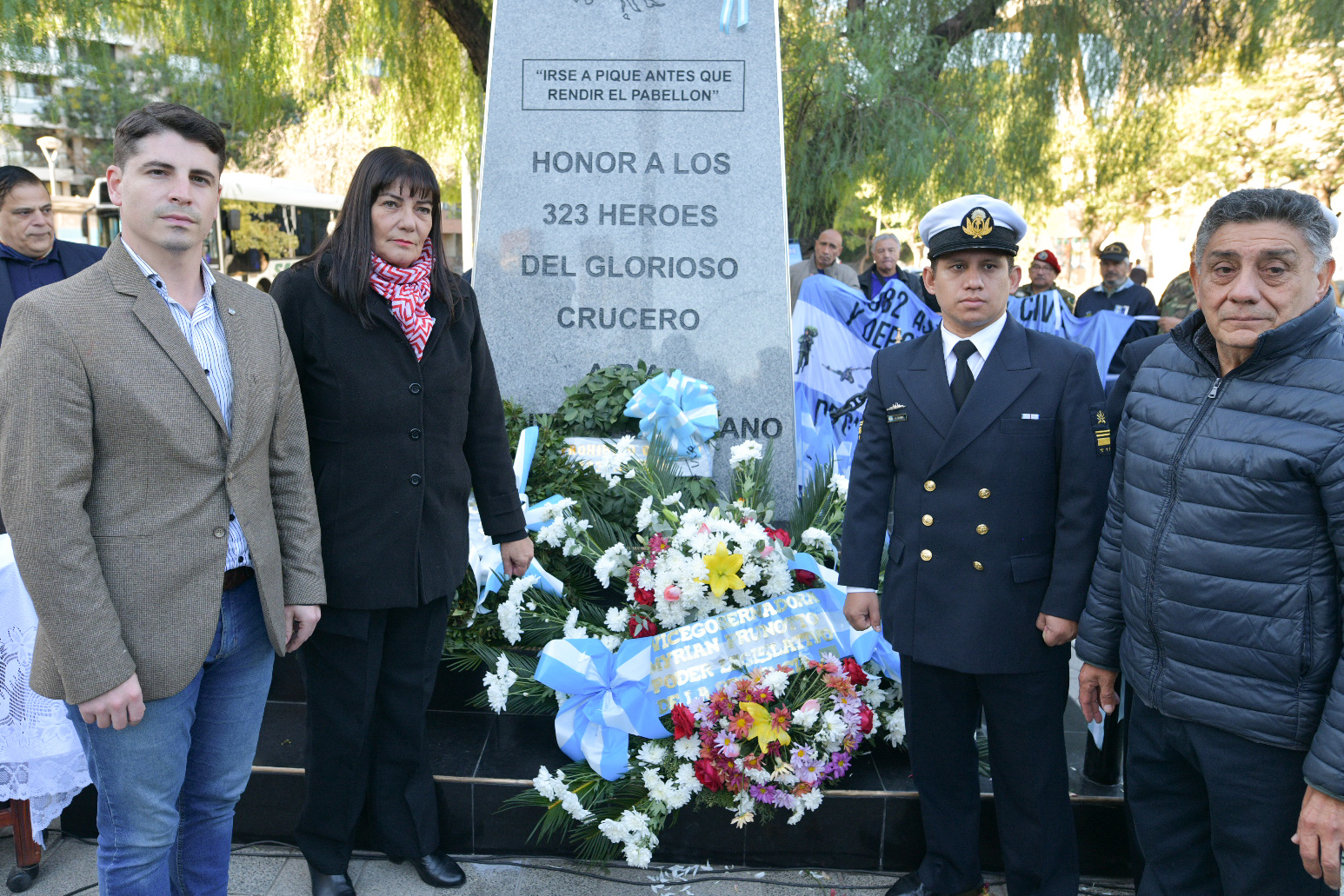 Homenajearon a los héroes caídos del ARA General Belgrano en la ciudad ...